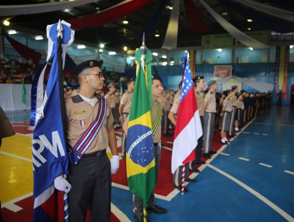 Alunos do CMPM V ganham destaque em competição nacional de Matemática - SSP