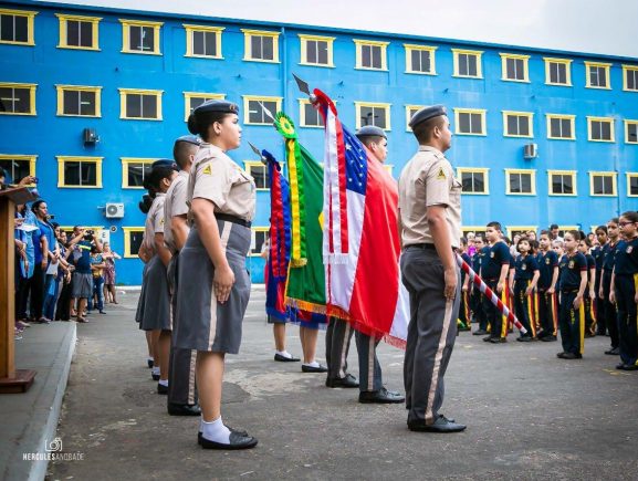 Alunos do CMPM V se destacam em competição de matemática internacional ...