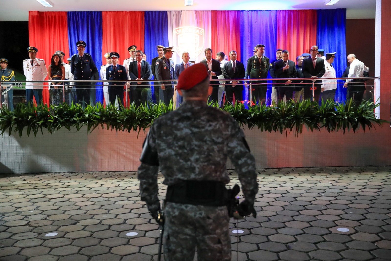 Homenagens marcam solenidade de 187 anos da Polícia Militar do Amazonas ...